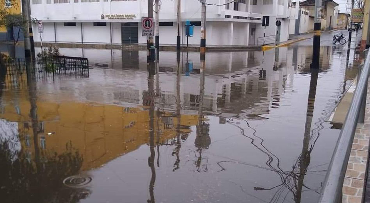 Piura Fue Sorprendida Por Intensa Lluvia Que Dejó Sus Calles Inundadas