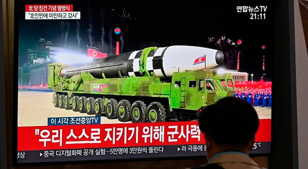 Corea del Norte presenta al mundo misil balístico intercontinental ICBM ...