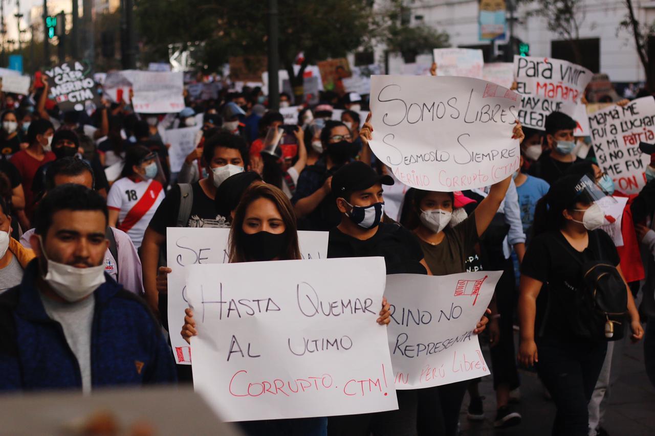 Convocan a una nueva marcha pacífica para exigir una nueva Constitución ...