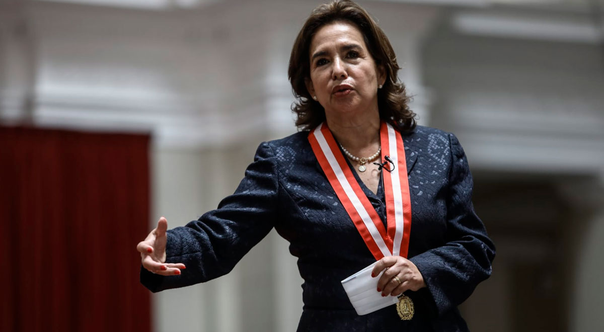 Elvia Barrios: "Es momento de construir juntos una patria libre ...
