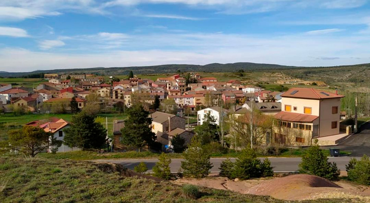 España: Griegos, el pueblo español que ofrece alquiler gratis y trabajo ...