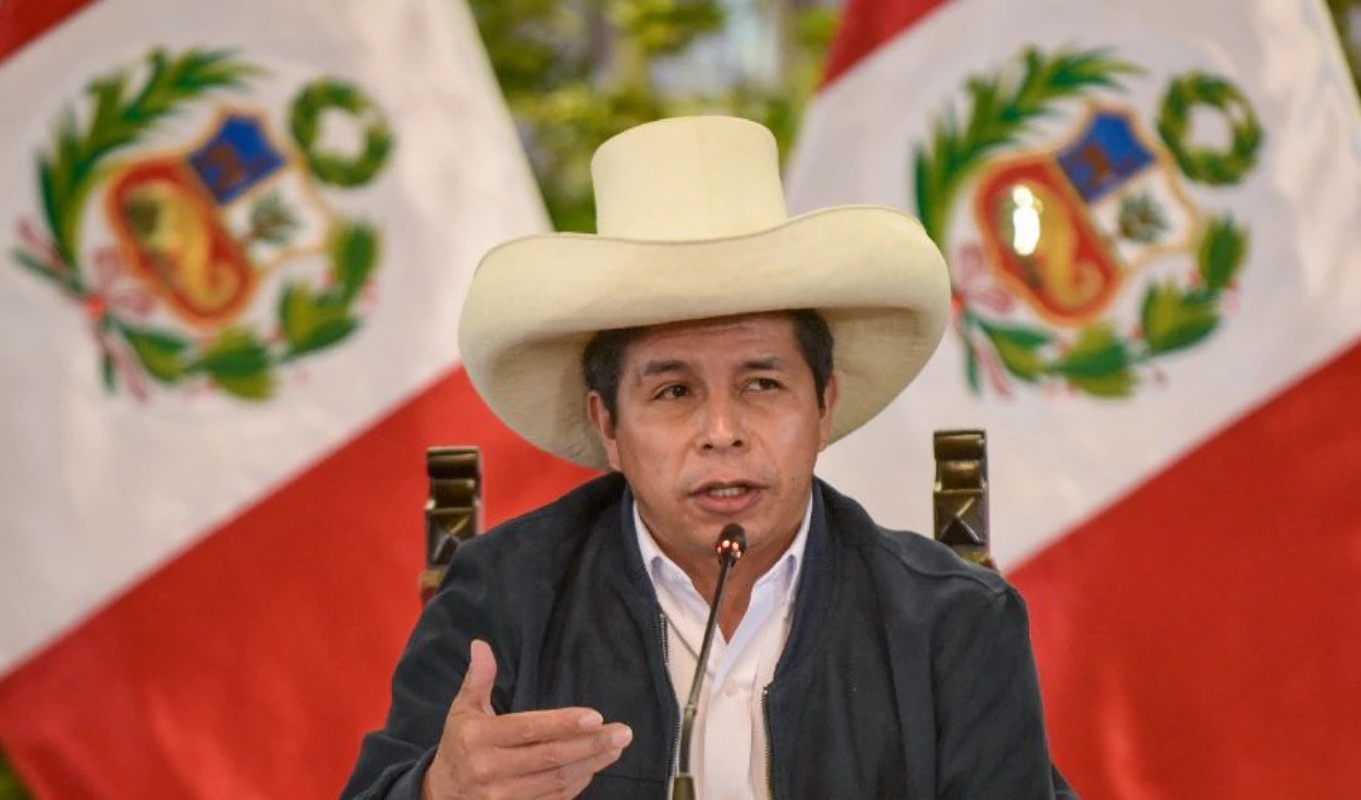 Frida Ghitis: "Pedro Castillo es su peor enemigo en Perú", así titula ...