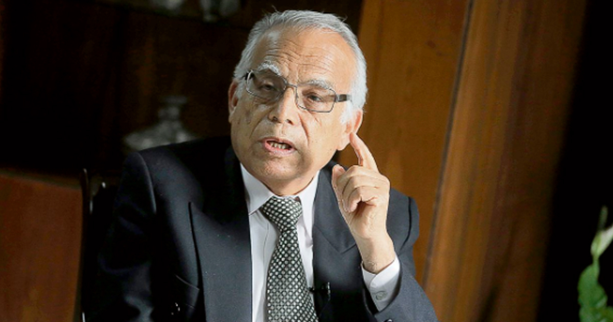 Aníbal Torres invoca a impulsar vacunación para reinicio de clases ...