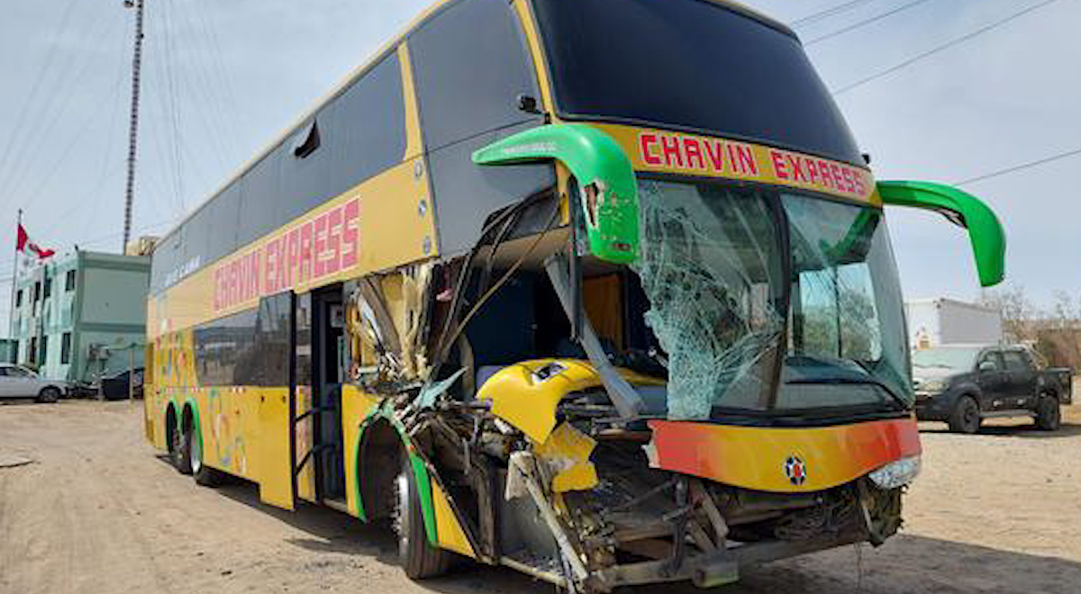 Ica: ómnibus choca con tráiler y copiloto pierde el brazo en Chincha ...
