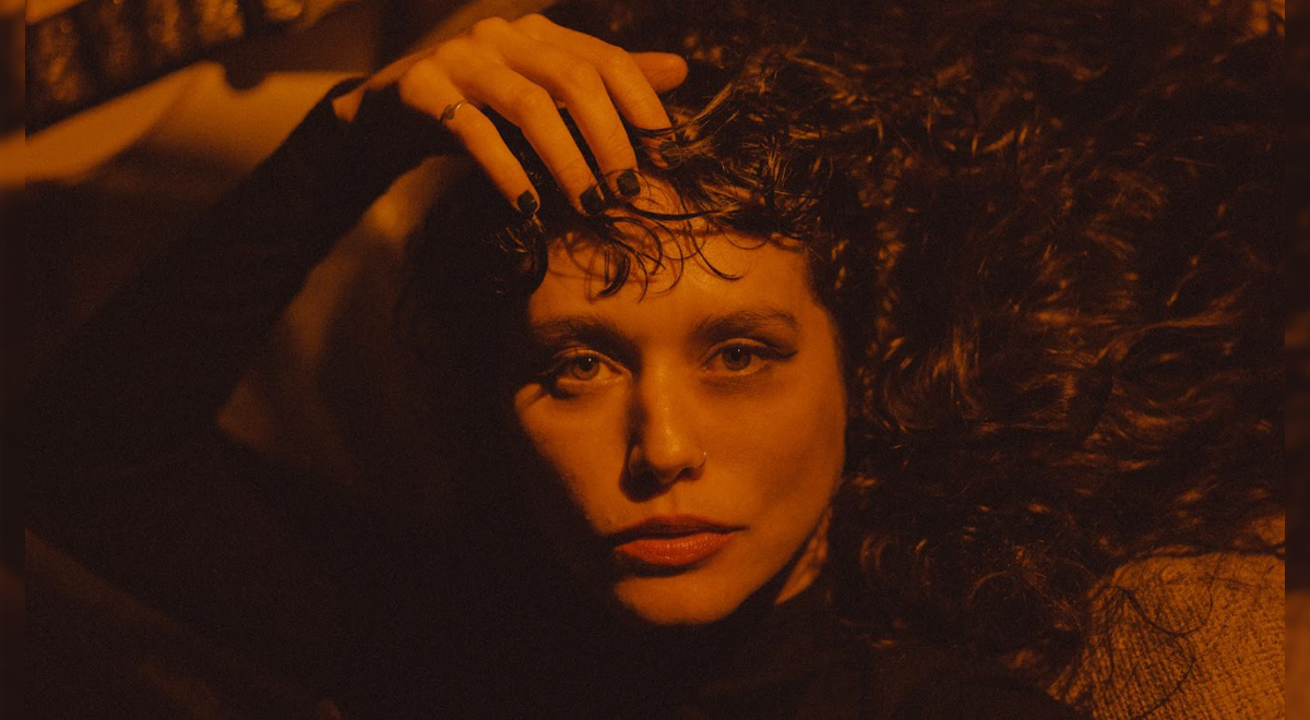 Gala Brie lanzó su nuevo EP que rinde homenaje al rock peruano: “El ...