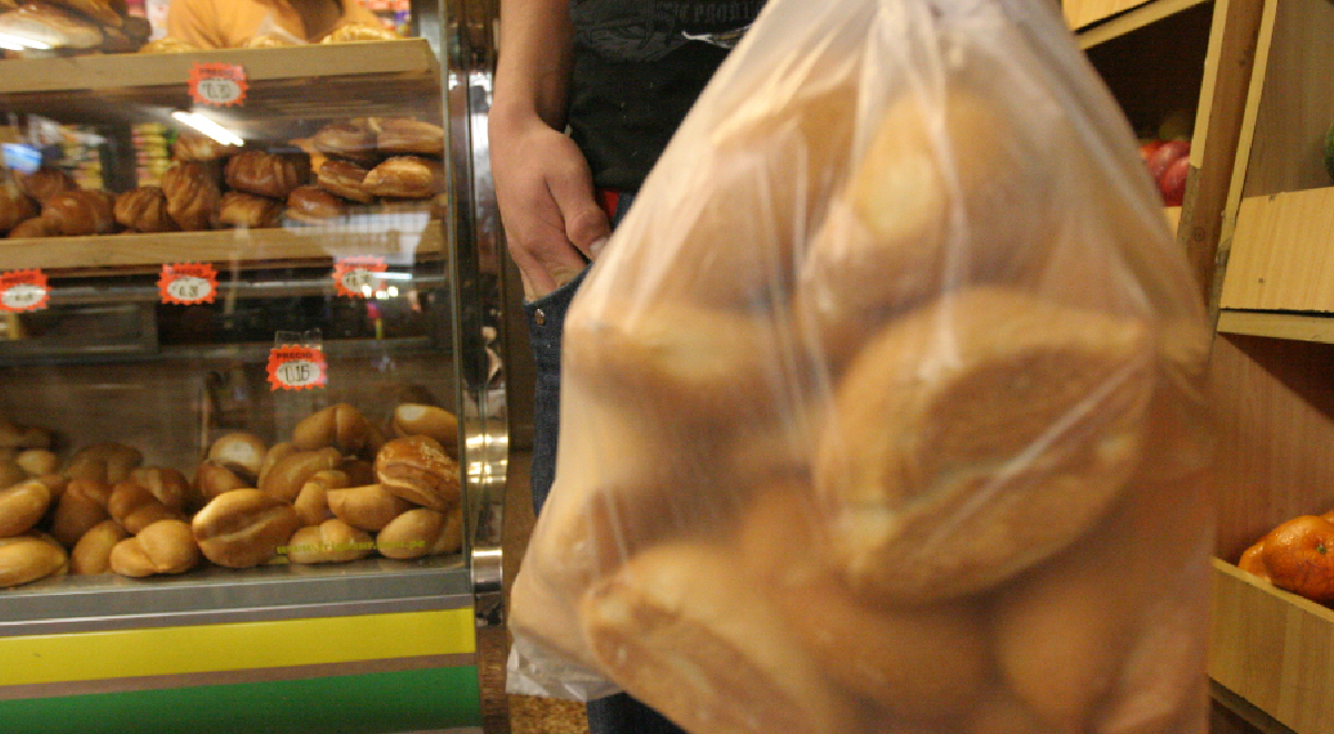 Cercado de Lima: precio del pan llega a los 35 céntimos la unidad en ...