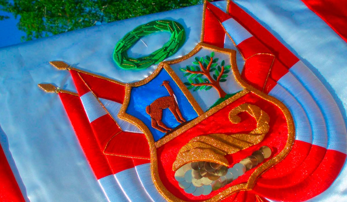 Fiestas Patrias: ¿quién creó el Escudo Nacional y qué elementos lleva ...