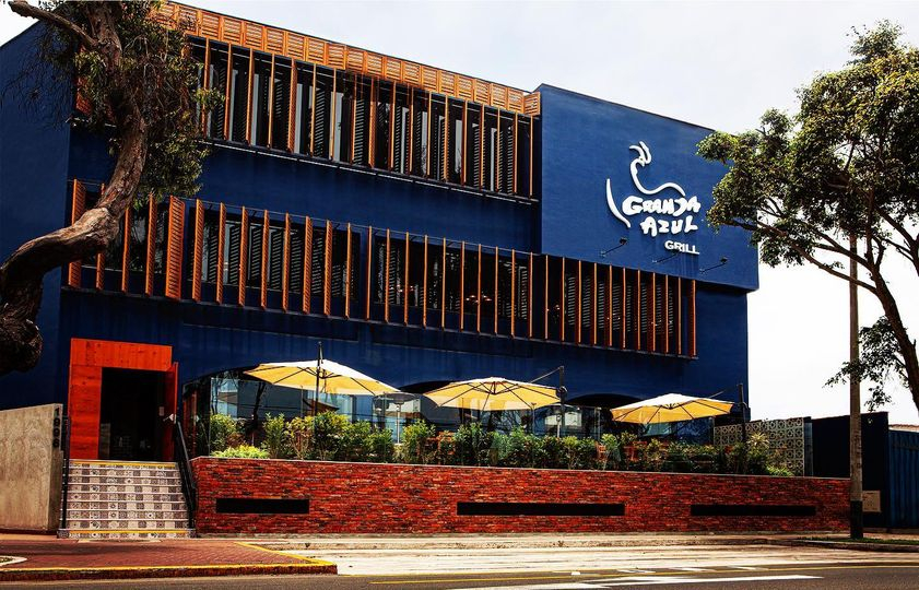 ¿Cuánto cuesta comer en La Granja Azul? Conoce los precios del mejor ...