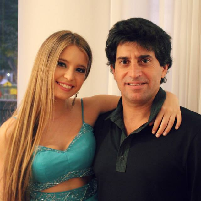 Flavia Laos | quién es Mario Laos | biografía | a qué se dedica el papa ...