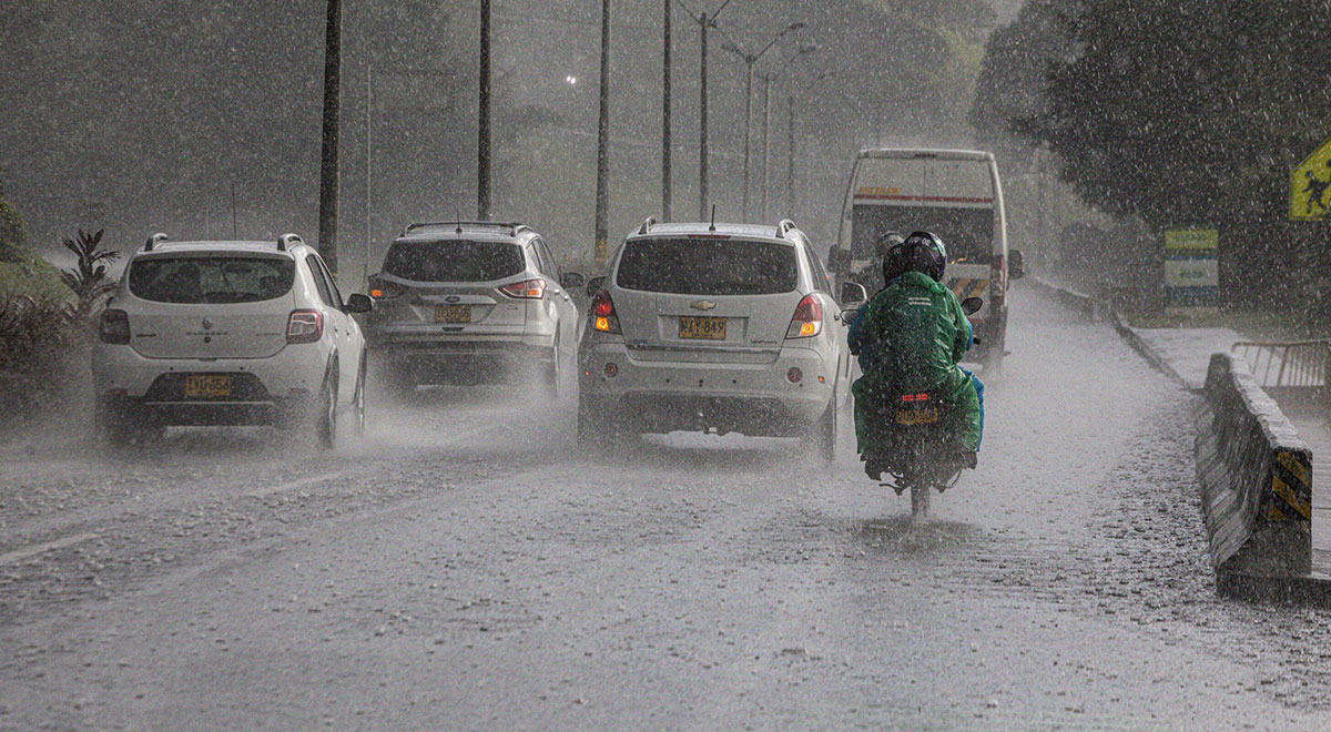 Lluvia en Lima hoy 10 de marzo | inició lluvia torrencial en Comas, San Juan de Lurigancho ...