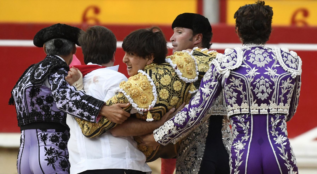 Andrés Roca Rey se encuentra internado tras graves golpes durante ...