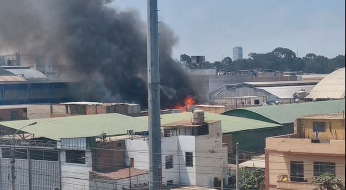 Callao en alerta: incendio de gran magnitud se reporta en la en Av ...