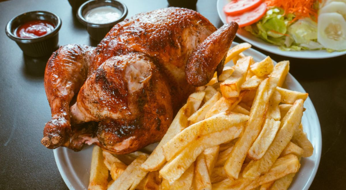 Famosa pollería celebra octubre regalando pollo a la brasa: conoce las ...